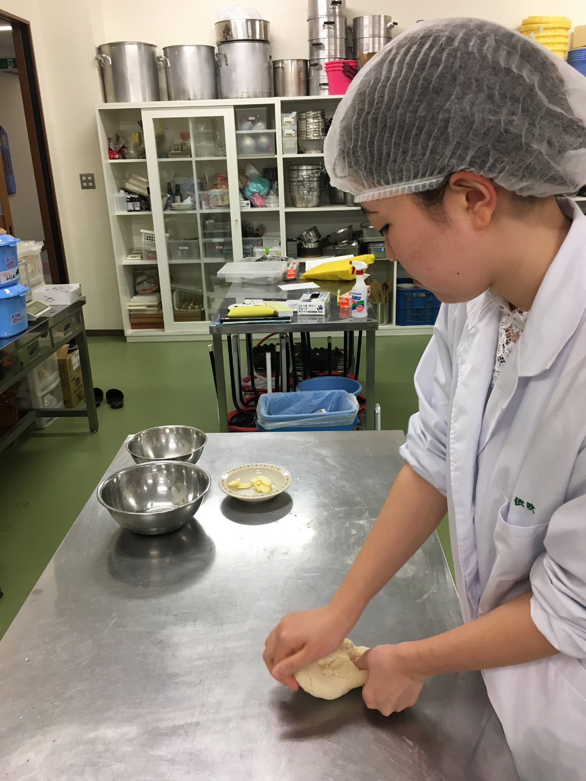 福島学院大学｜福島学院大学短期大学部 | [食物栄養学科]2年生「食品加工学実習」授業トピック③